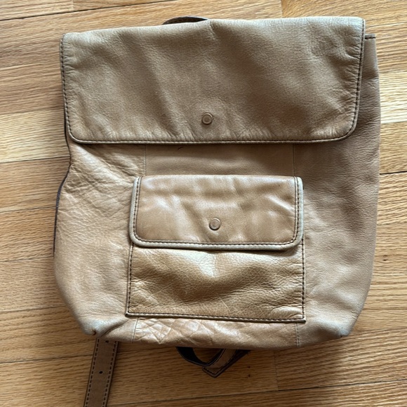 Fossil | Bags | Fossil Tan Leather Backpack | Poshmark